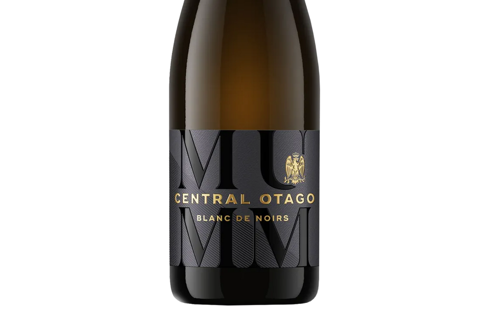 Mumm Central Otago Blanc de Noirs Brut NV (Gift Box) – Black Market